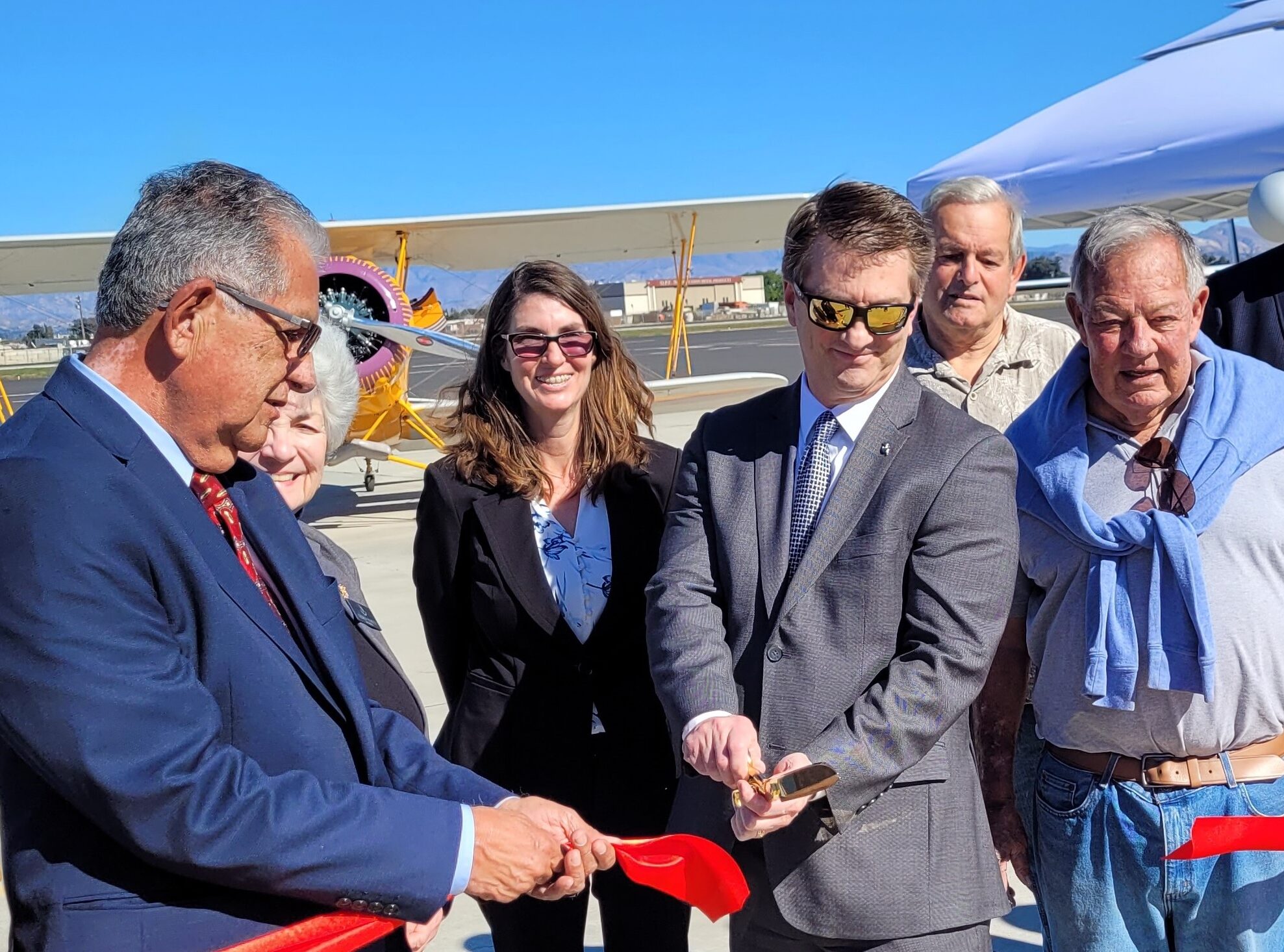 Oxnard Airport Celebrates Reopening of Oxnard Runway 7/25 – Ventura ...